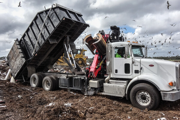 Compact Folding | Timber & Refuse Loaders | PALFINGER