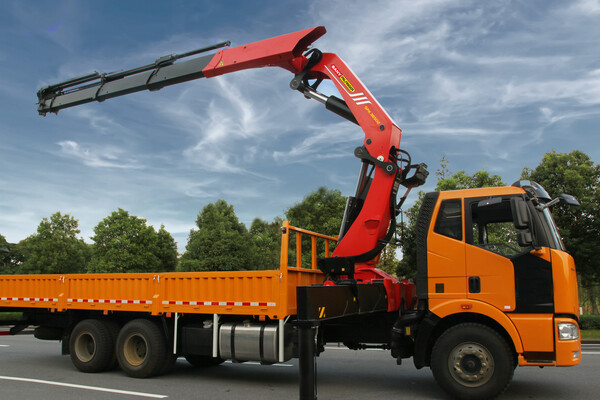 SANYPALFINGER KNUCKLE BOOM Cranes | PALFINGER