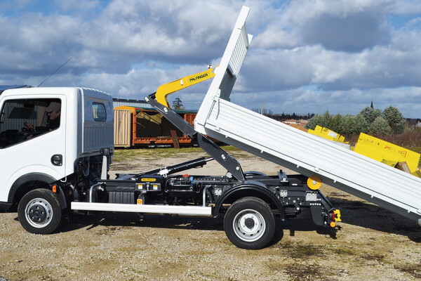 Models | Hooklifts | PALFINGER