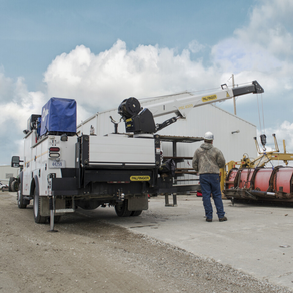 Service Cranes | PALFINGER