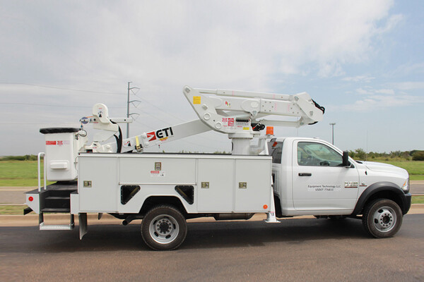 Insulated Bucket Trucks - Aerial Lift Trucks | PALFINGER