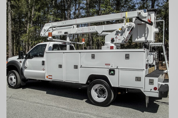 Insulated Bucket Trucks - Aerial Lift Trucks | PALFINGER
