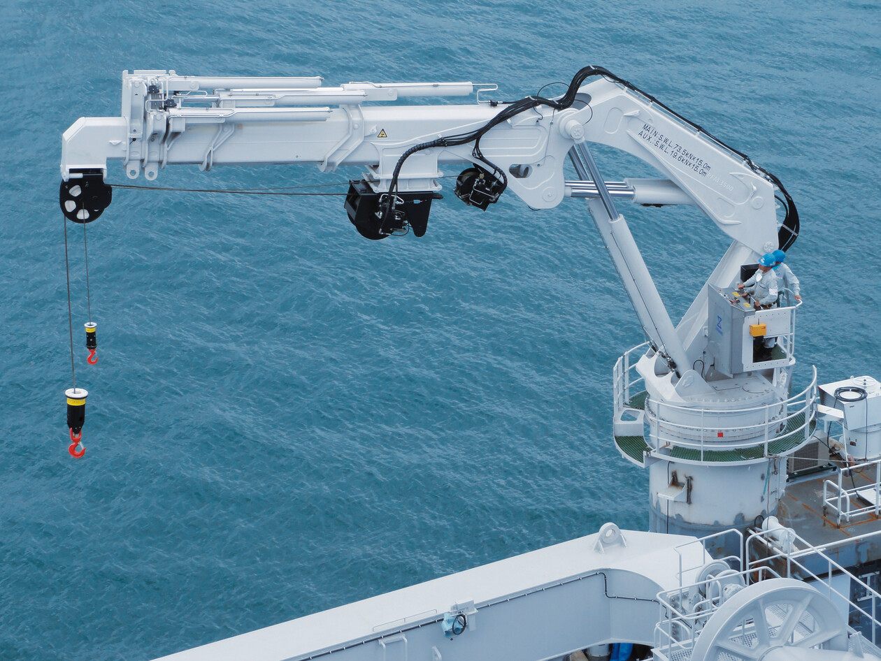 Knuckle Boom Cranes | PALFINGER MARINE