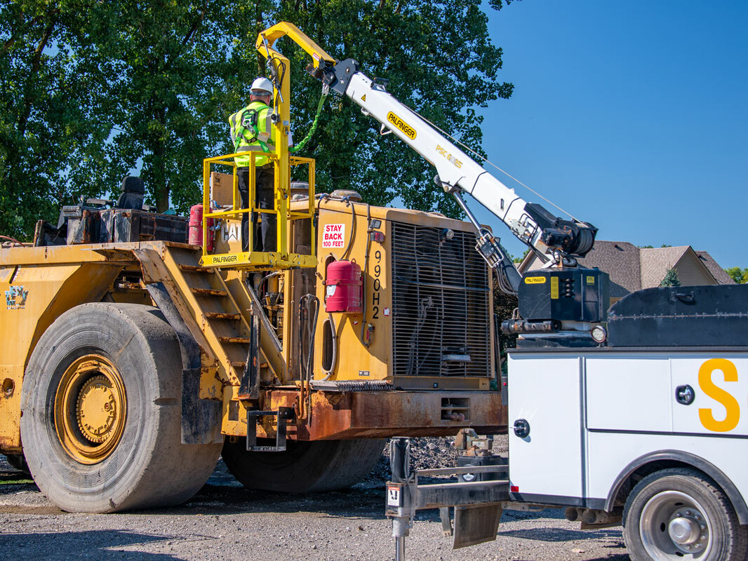 Michigan CAT | PAL Pro Mechanics Trucks | PALFINGER