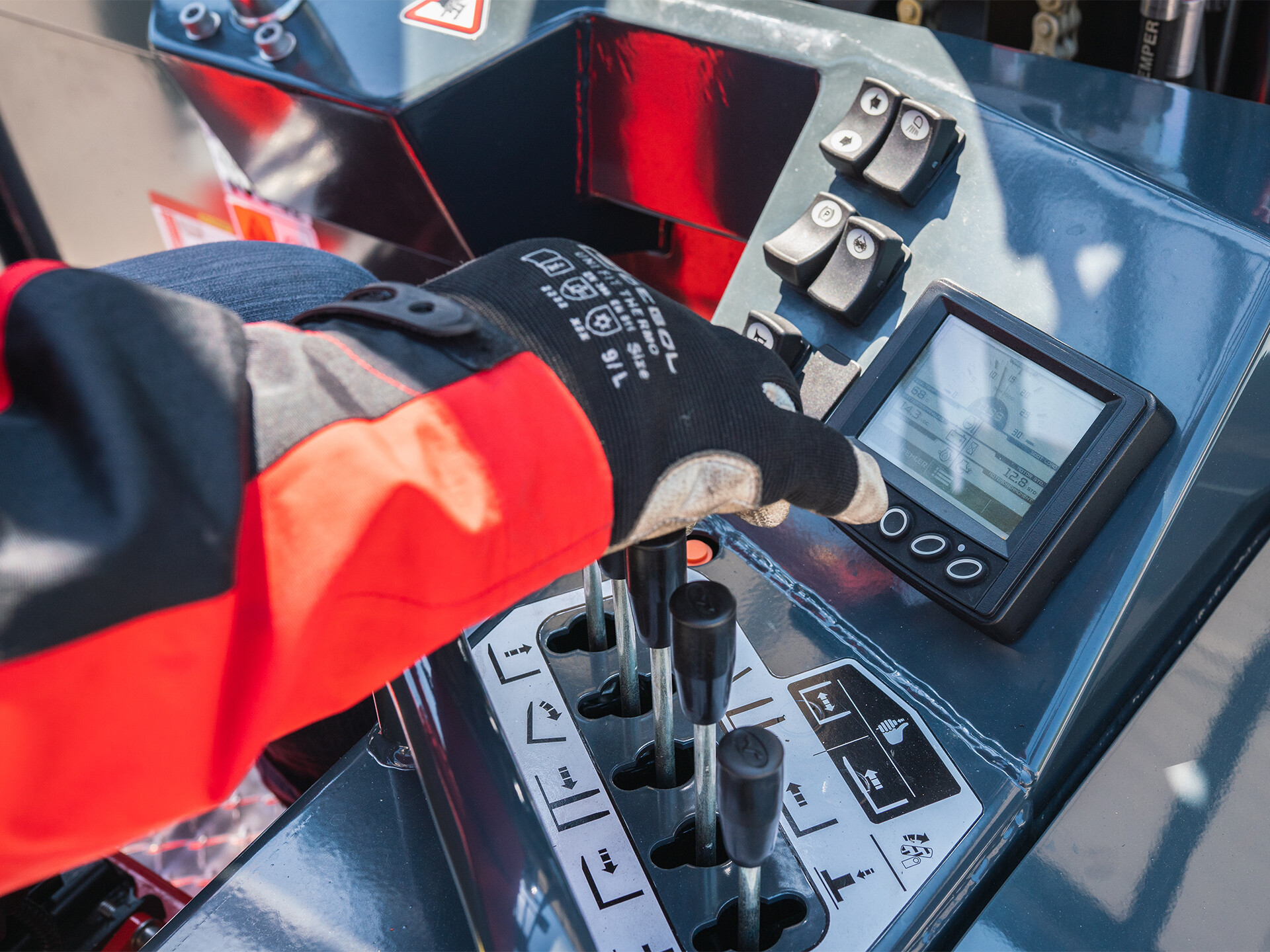 PALFINGER Truck Mounted Forklift: powerful,