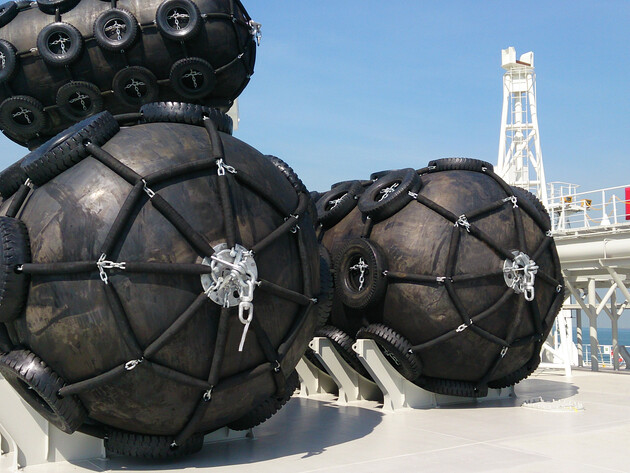 Fender Davits | PALFINGER MARINE