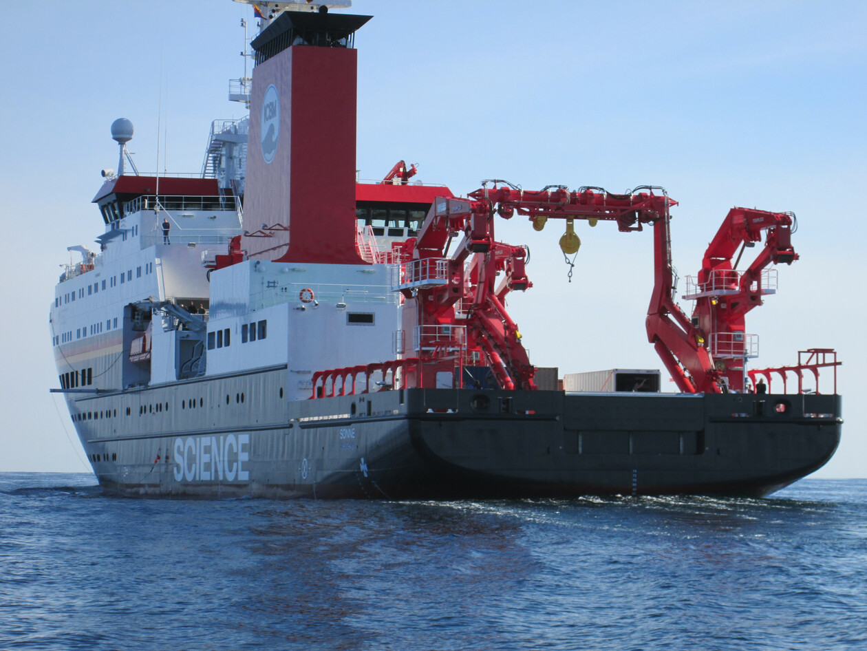 A-frames | PALFINGER MARINE