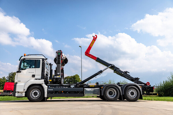 Model Overview Hookloader & Skiploader | PALFINGER