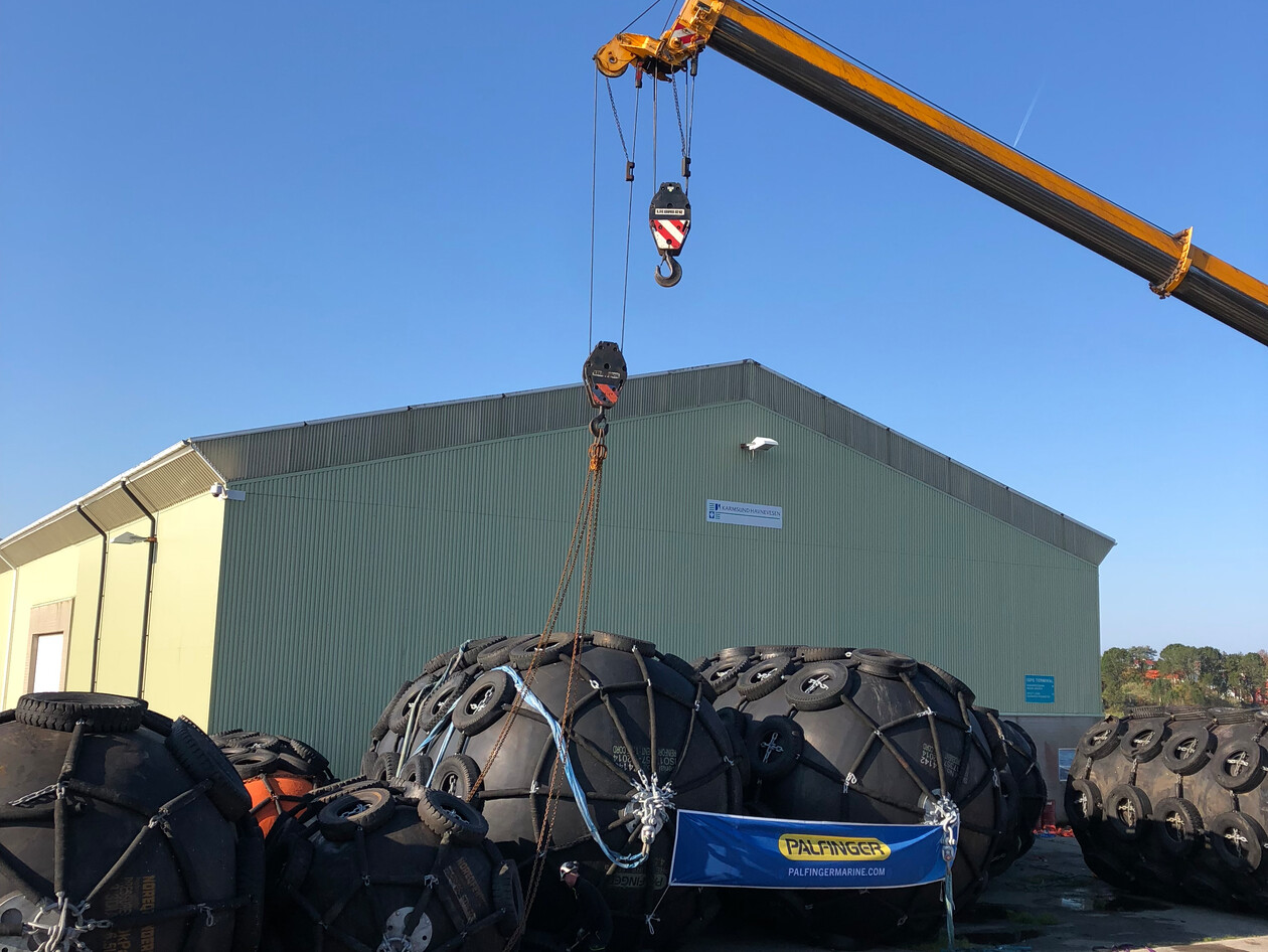 Fender Rental| PALFINGER MARINE