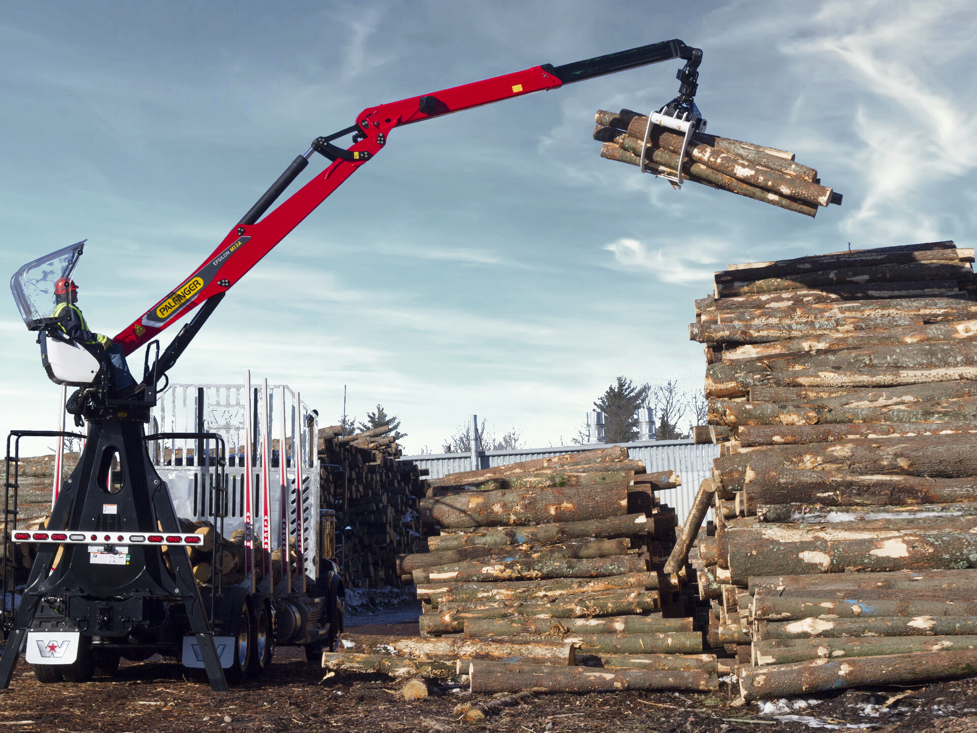 Rail Applications | Grapple Loaders | PALFINGER