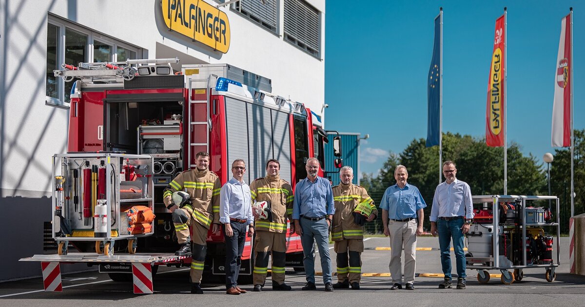 PALFINGER: New Equipment for the Voluntary Fire