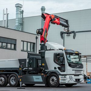 The new PALFINGER TEC-Range of LOADER CRANES