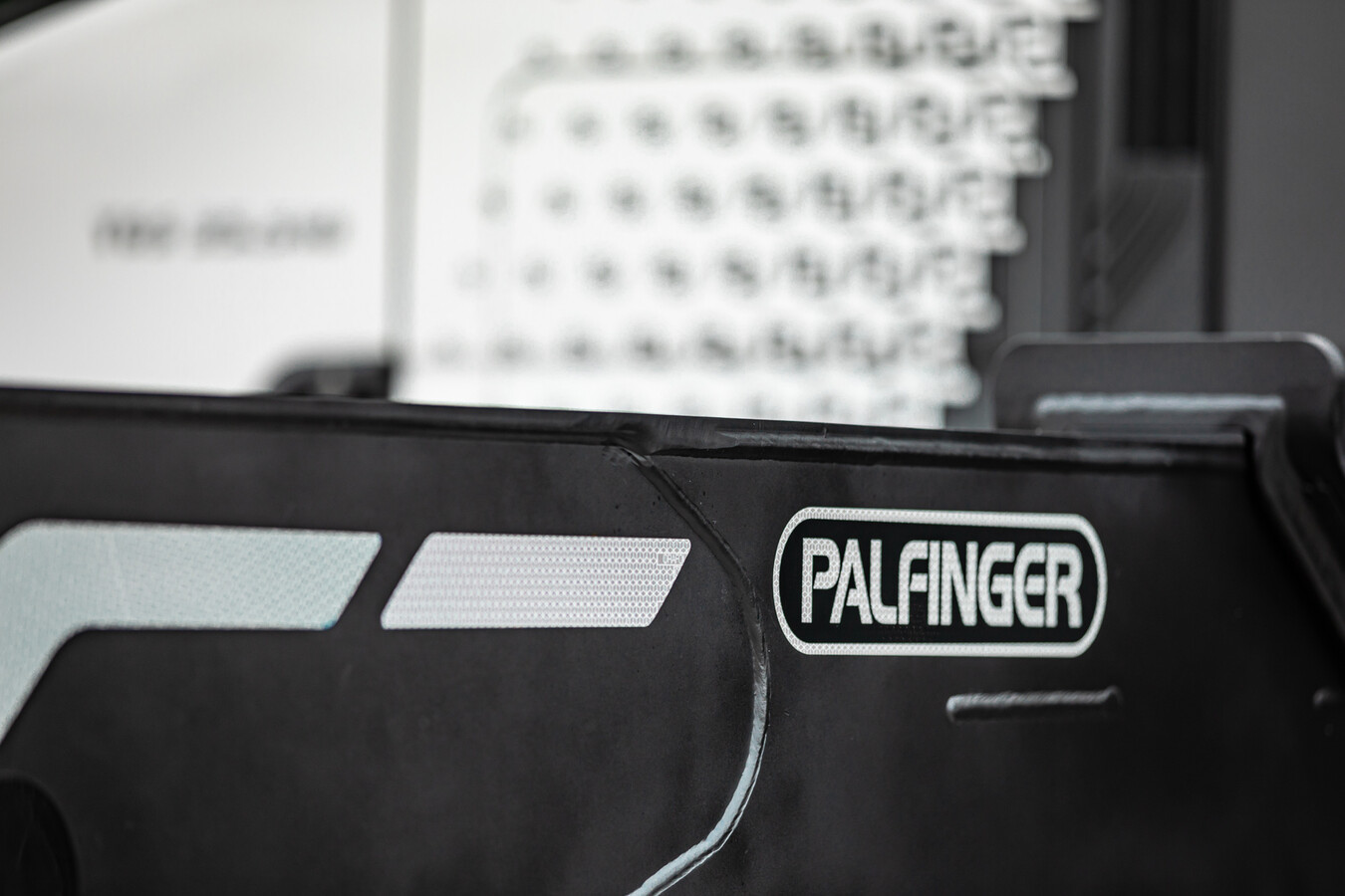 The new PALFINGER TEC-Range of LOADER CRANES