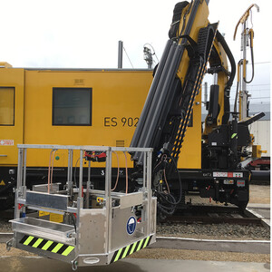 PALFINGER Railway presents new workman basket at