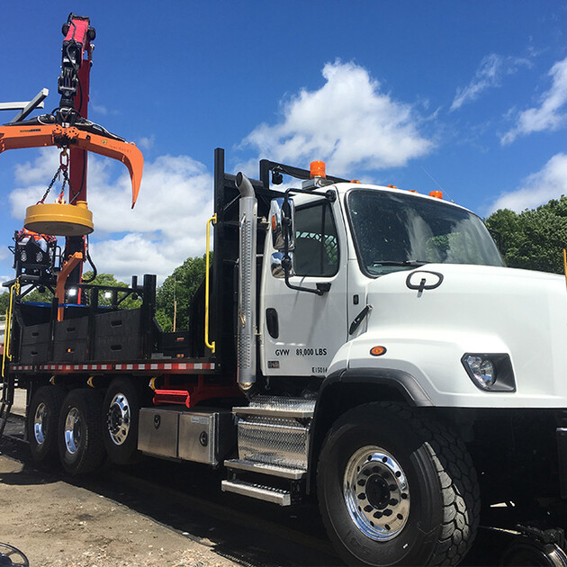 Rail Applications | Grapple Loaders | PALFINGER