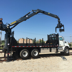 Rail Applications | Grapple Loaders | PALFINGER