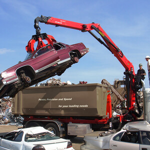 Scrap Applications | Grapple Loaders | PALFINGER