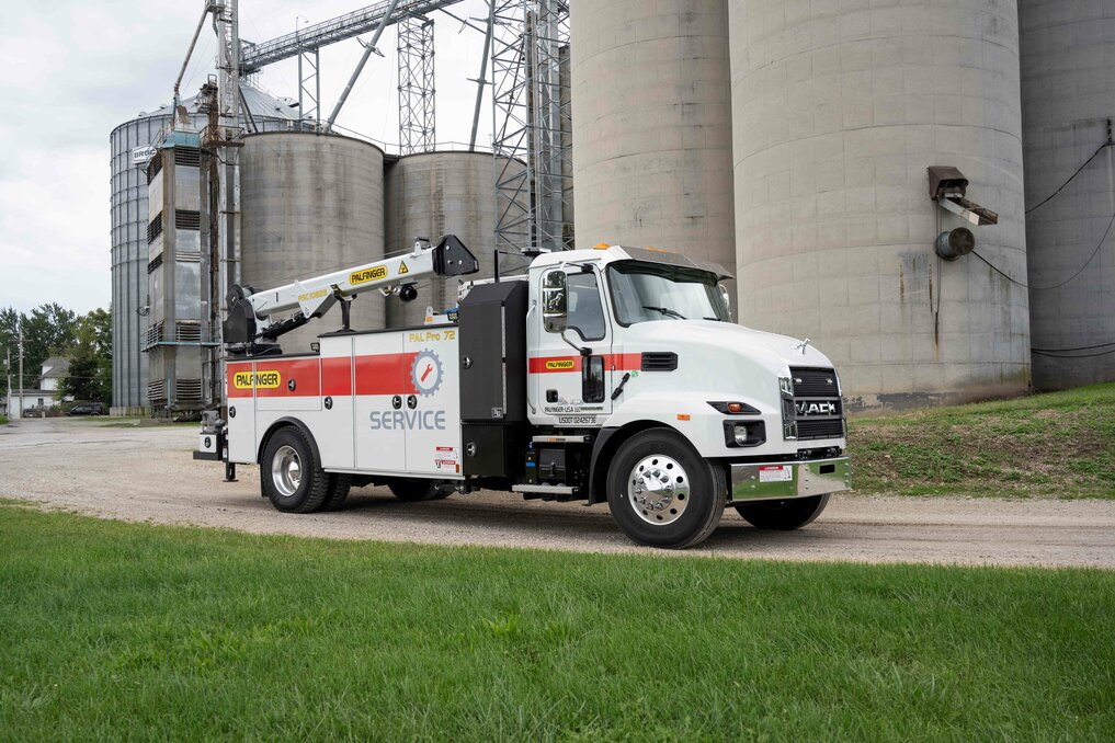 Atlanta, GA | PALFINGER Owned Dealer | PALFINGER