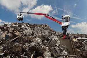 Scrap & Waste Handling cranes
