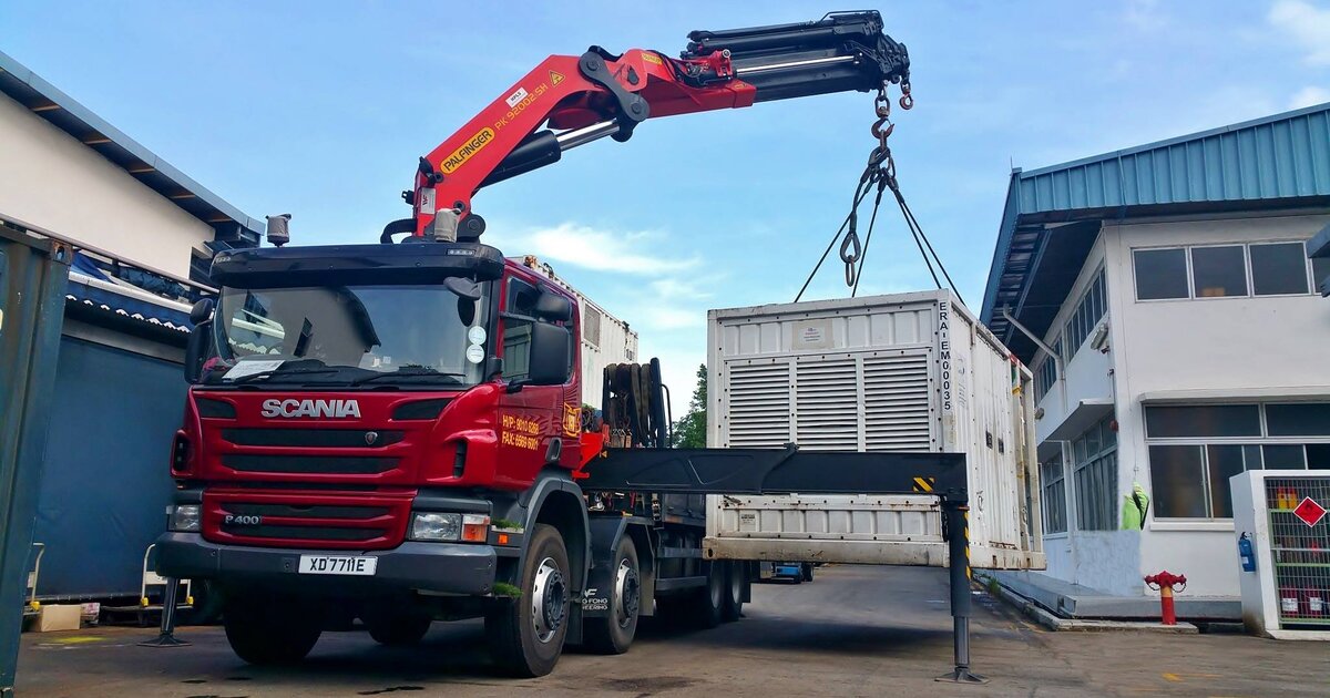 Lorry Crane Solutions for Transportation and Logistics